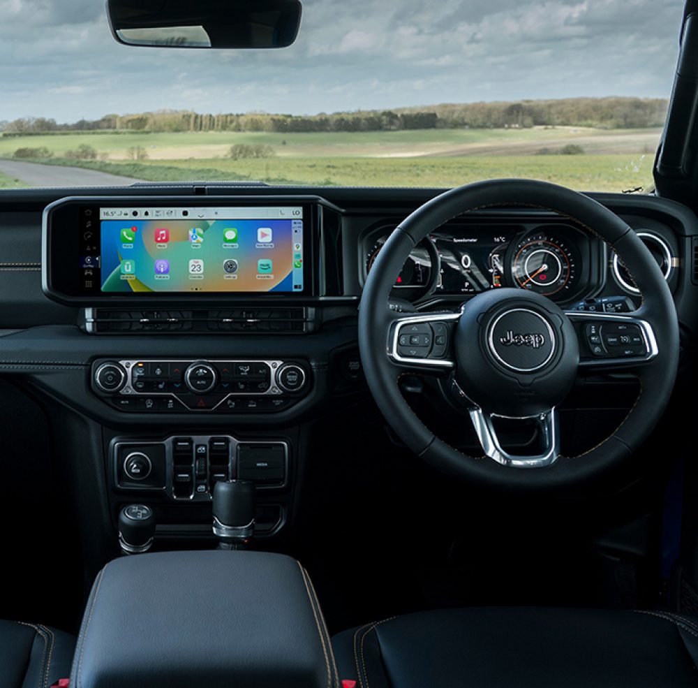 Jeep® Wrangler Technology - Uconnect System & More